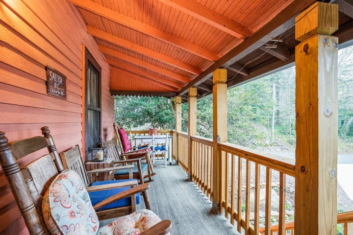 Vintage Saluda Escape Near Waterfalls - Tryon, NC