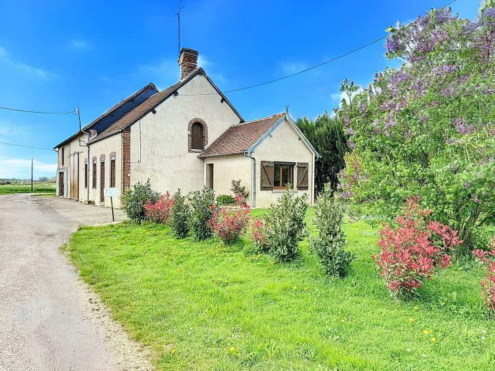 Maison à La Campagne Avec Jardin - Bourgogne-Franche-Comté