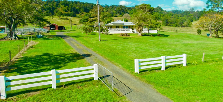 Charming Country House On 180 Acre Estate - Nimbin