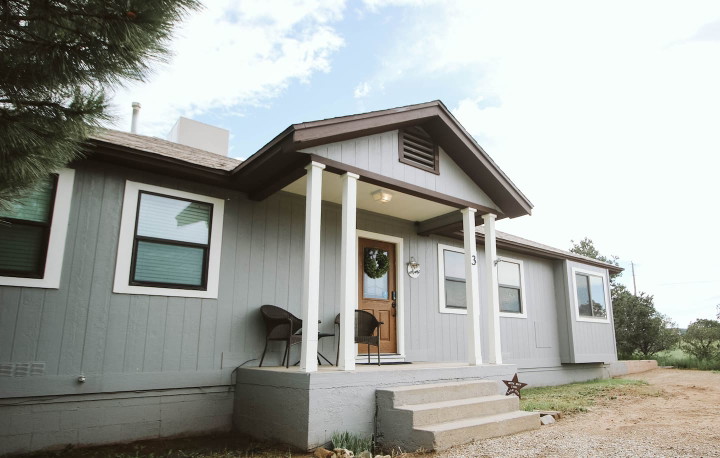 The Eight Country King Bed Home - New Mexico