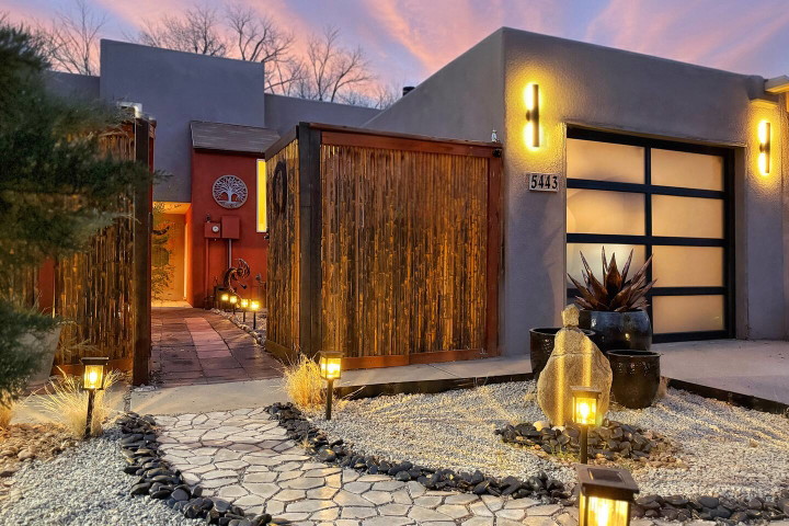 Airzen Tranquil Sanctuary In Abqs North Valley - Albuquerque, NM