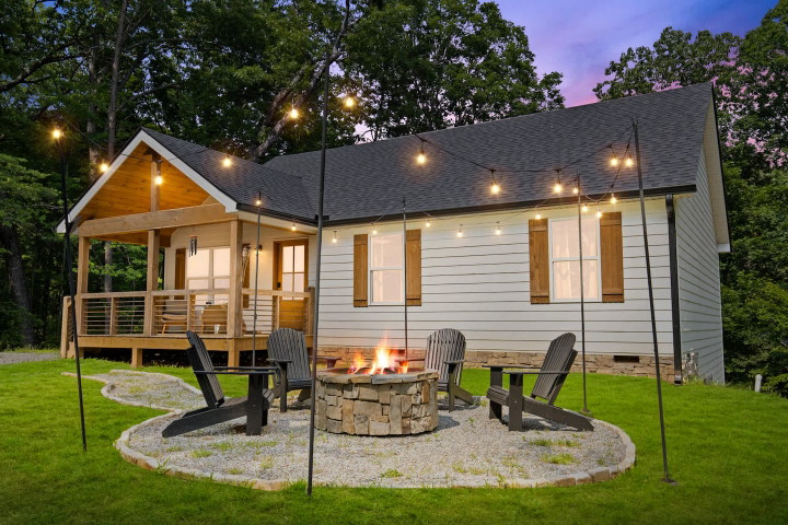 Mtn Views | Hot Tub | Games | Dog Friendly - Ellijay, GA