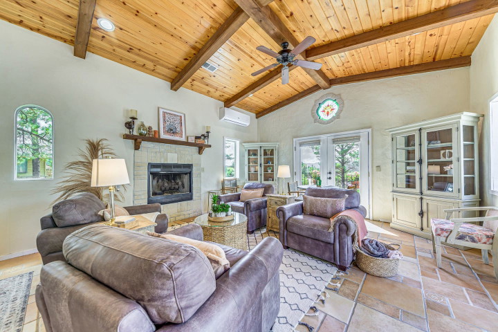 Ruidoso Retreat W/ Hot Tub & Patio! - Ruidoso, NM