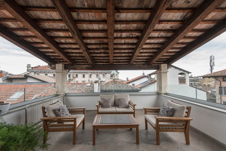 Residence With Rooftop Terrace {Very Central} - Udine