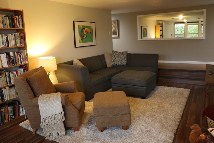 Spacious Suite - Bedroom, 2 Sofa Beds, Hot Tub - Abbotsford