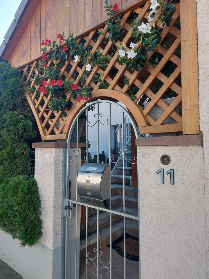 Vacation Home For 1 (Max 2) People - Frankfurt
