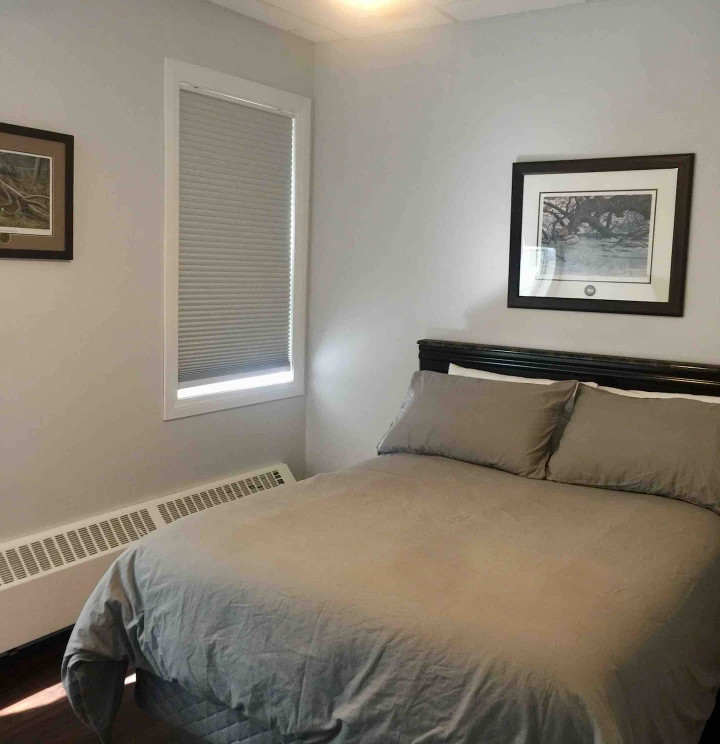 Suite 35 Roomy One Bedroom With Full Kitchen - 