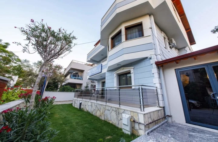 7+1 Villa Urla İSkele'de - Urla
