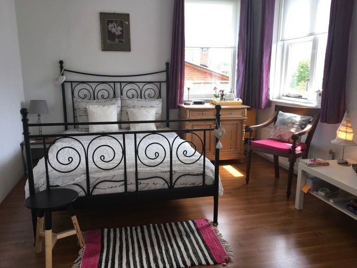 Ruime Kamer Met Kitchenette En Privé Badkamer. - Lelystad