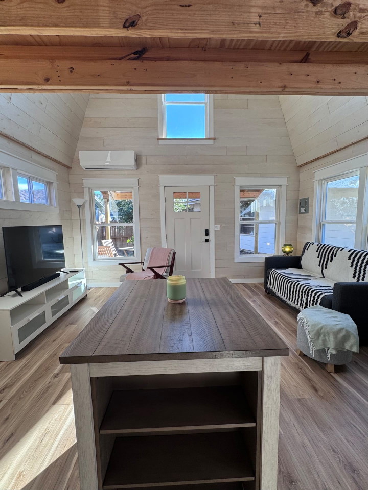 Modern Tiny Barn | Urban Oasis In San Antonio - San Antonio, TX