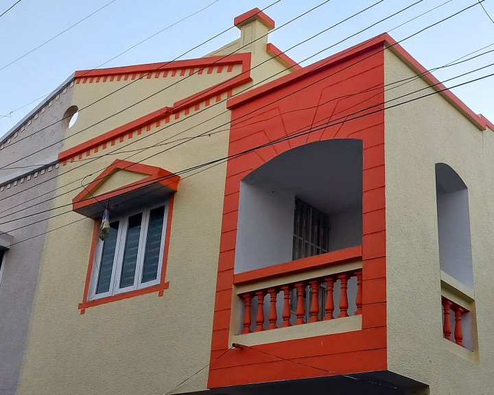 Cozy 3 Bhk Independent Duplex - Vadodara