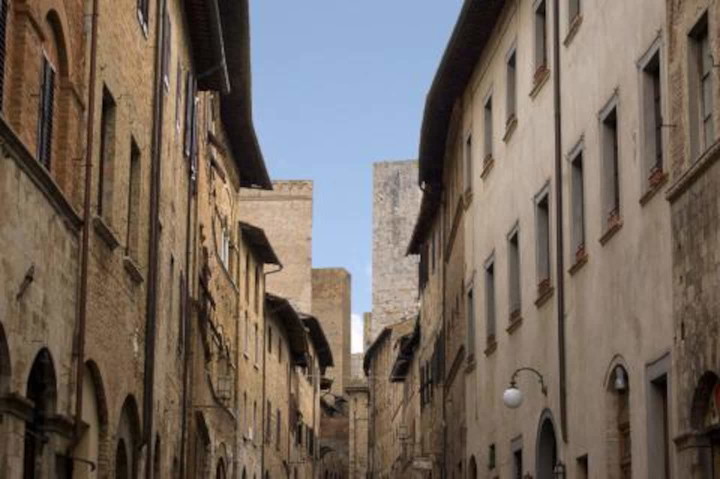 Family Room 4/5 Px - 2 Private Rooms - San Gimignano