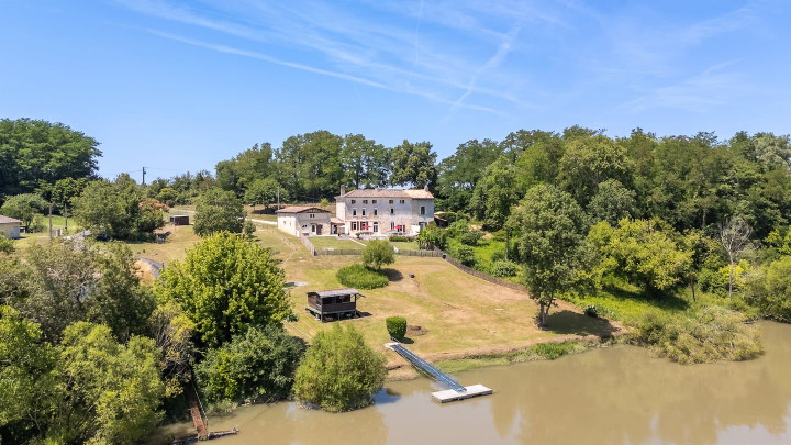 Le Domaine De Pimpine/gîte 8 Chambres - France