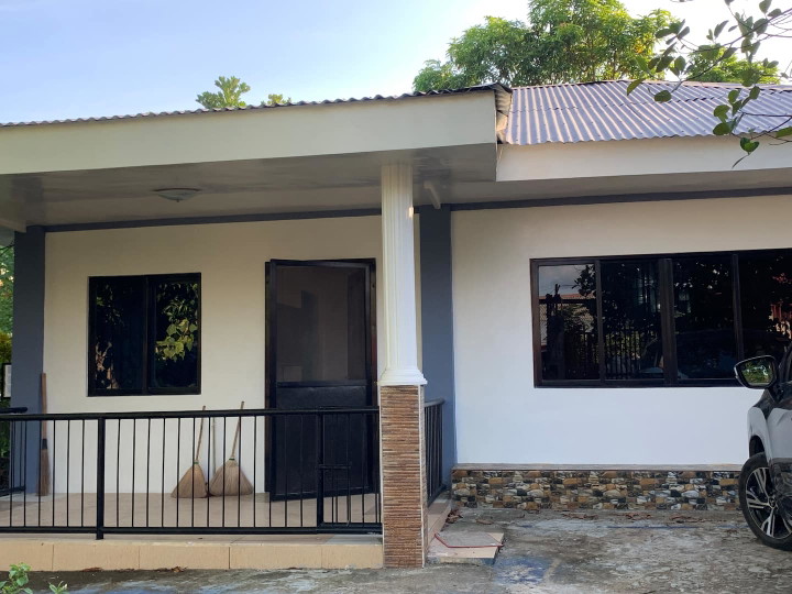 Snickers Bungalow - Toledo City