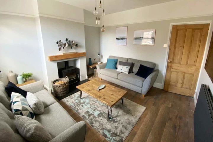 Large Stylish Cottage, 5 Min Walk To The Beach - Winterton-on-Sea