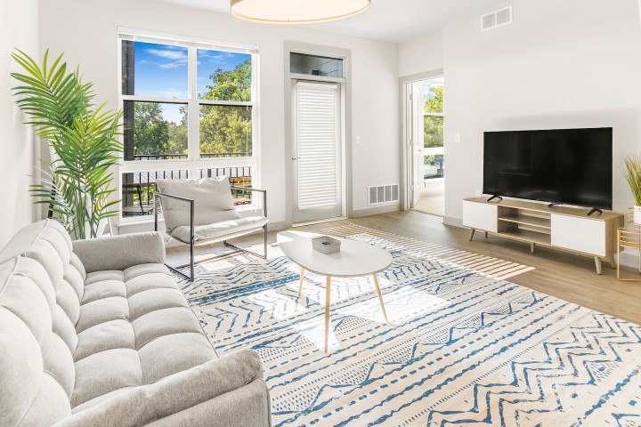 Stylish 2br/2ba | Gym & Pool - Troy, MI