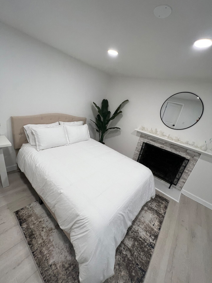 [12 Mi To Dc]*private Entrance*bathroom*kitchen* - Annandale, VA