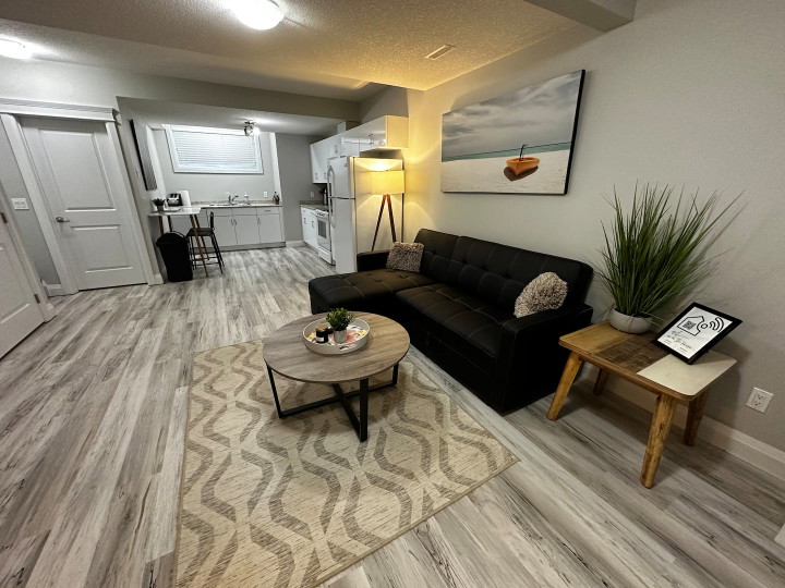 Suite Neuve Haut De Gamme Dans Un Quartier Convivial - Fort McMurray
