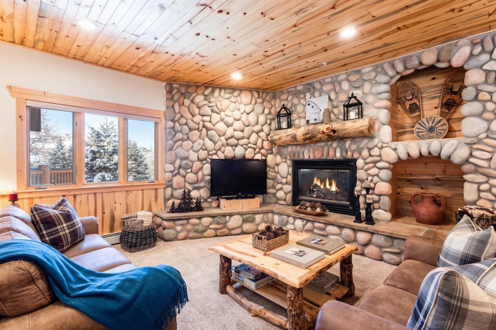 Mountain-chic Townhome ~ Walk To Lift ~ Hot Tub - Snowbird, UT