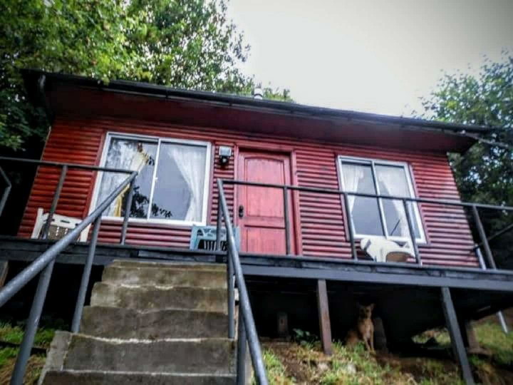 Beautiful Wooden Cabin, With Direct Ocean View - Puerto Montt