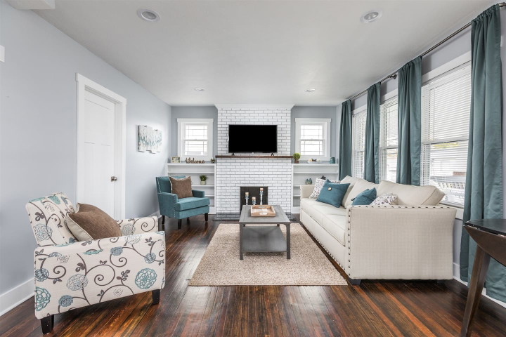 Cozy Downtown Retreat - Walkable To Everything - Greenwood, IN