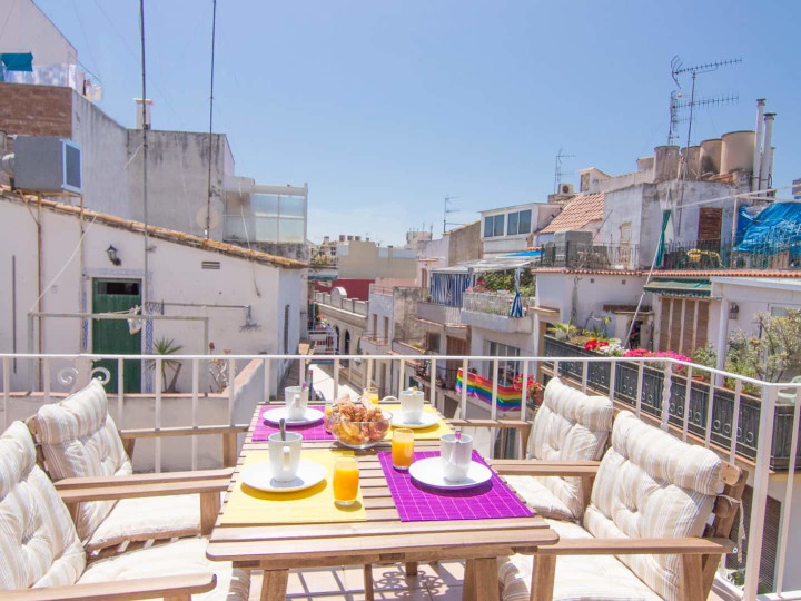 Purple Attic By Blausitges áTico Con Terraza, Ac Y Wifi En Sitges. - Sitges