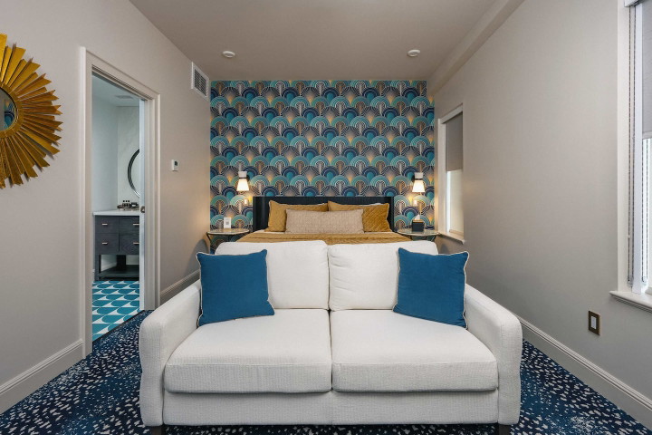 Downtown Springdale Boutique Hotel Adjoining Room - Springdale, AR