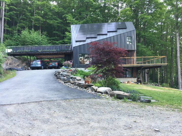 Contemporary Forest Eco-retreat, Mountain Views - Brattleboro, VT