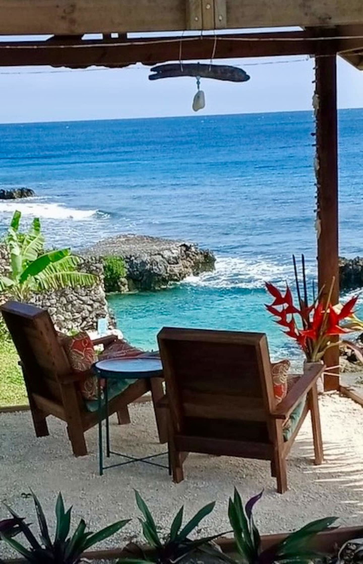 The Bay House, Waterfront Bungalow In Teouma Bay - Vanuatu