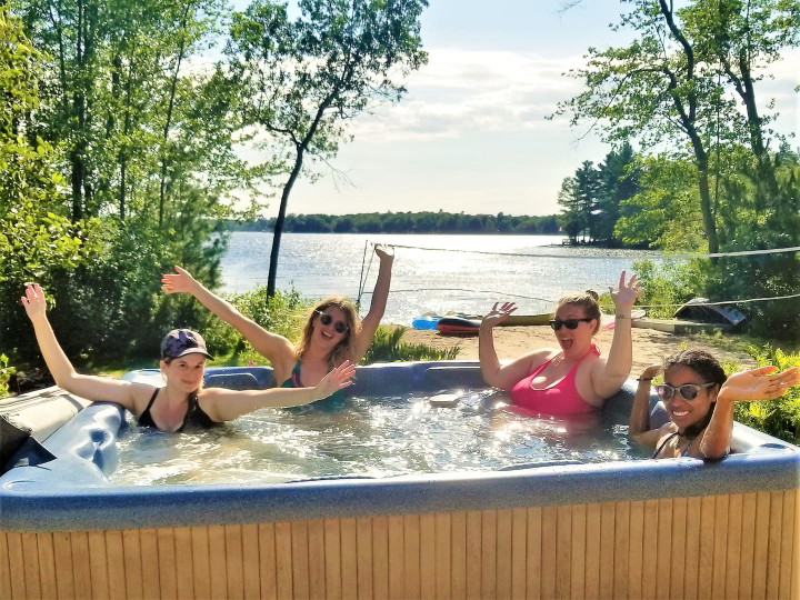 Lakeside Memories Await At Trenanthia's Cahoots - Gravenhurst