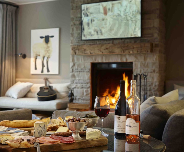 Luxurious Farmhouse On Westlake Shore Sandbanks - Prince Edward