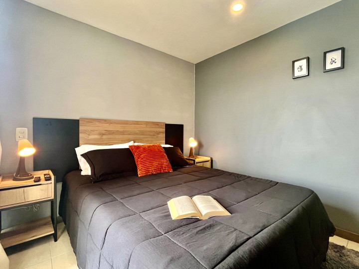 -Poblado Apt 1401 + Coworking + Metro (Subway) - Envigado