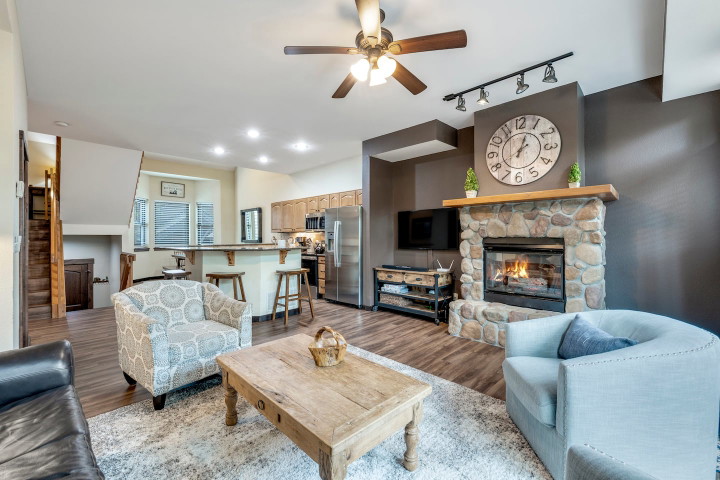 Village Point 214 - Breckenridge, CO