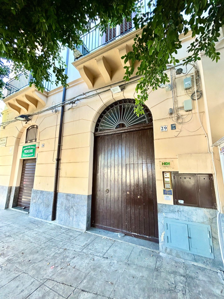 Cesare Ventinove Historic Center - Palermo