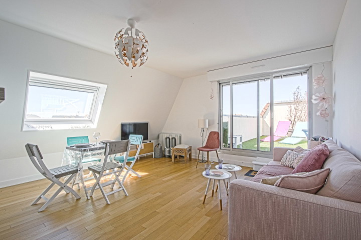 Le Panorama-rénové-terrasse-pres Gare Et Commerces - Deauville