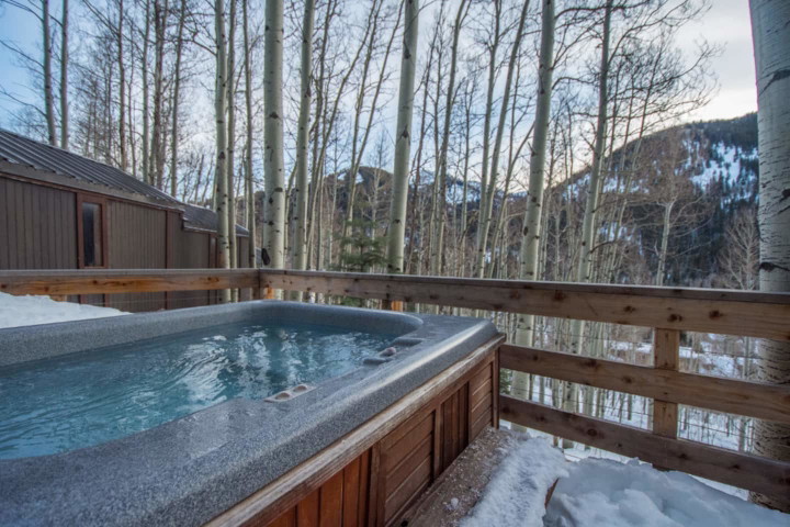 Cozy Mountain Ski Cabin W/ Hot Tub Near Solitude - Snowbird, UT