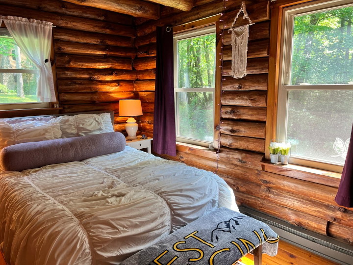 Peaceful Rustic Cabin, $0 Cleaning Fee - Summersville, WV