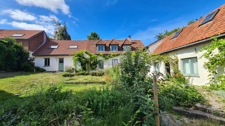 The House On Mount Nr.7 - Doornik