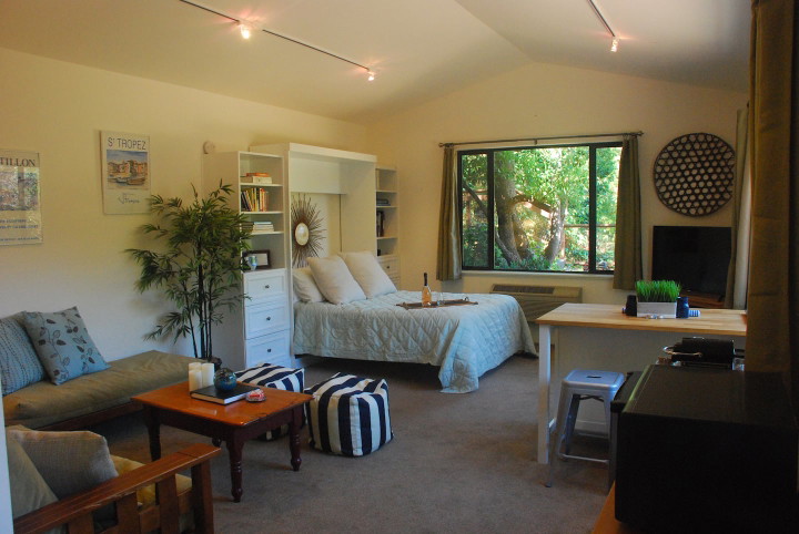 Tranquil Wine Country Guest Cottage - Petaluma, CA