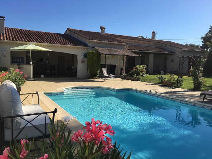 Villa Et Piscine Privative : Soleil De L'hermitage - Carpentras