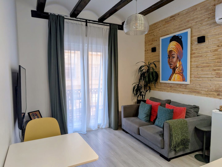 Boutique 1-br Apt | Valencia Center & Station - La Torre