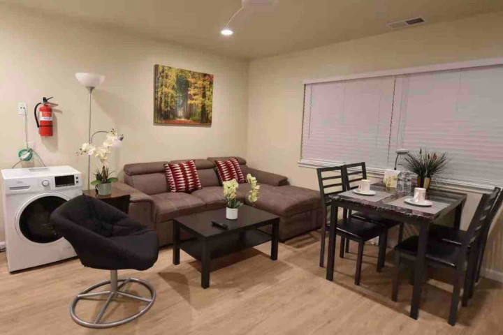 Comfortable 1 Bedroom In-law Near Sfo/bart - San Mateo, CA