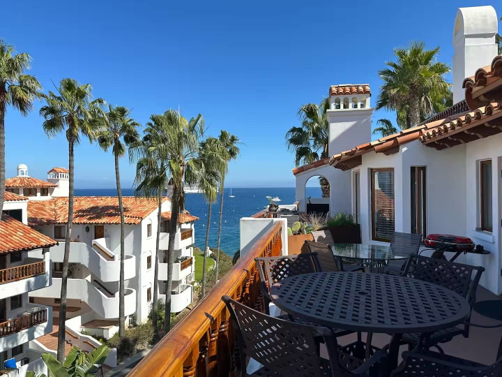 Stunning Condo Golf Cart Near The Shore - Avalon, CA