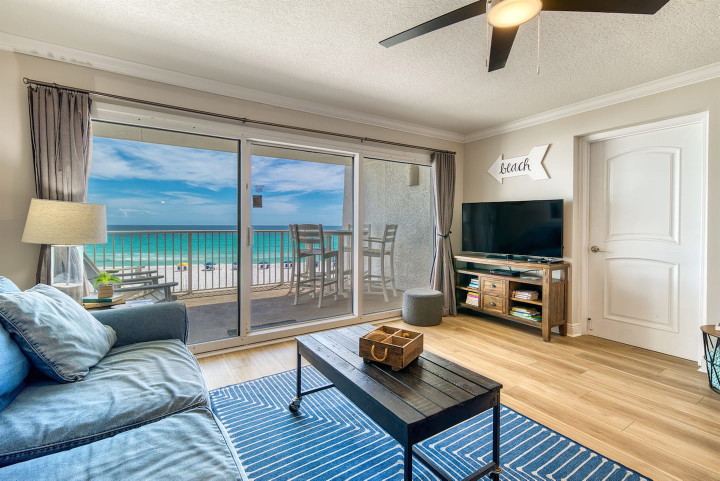 A203 | Beachfront With Beach Service, Pool, & Wifi - Miramar Beach, FL