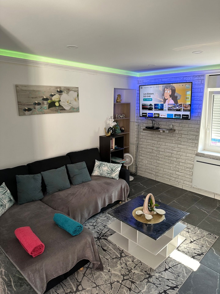Le Beauty : Duplex Chic De 50 M2 Arrivée Autonome. - Allier