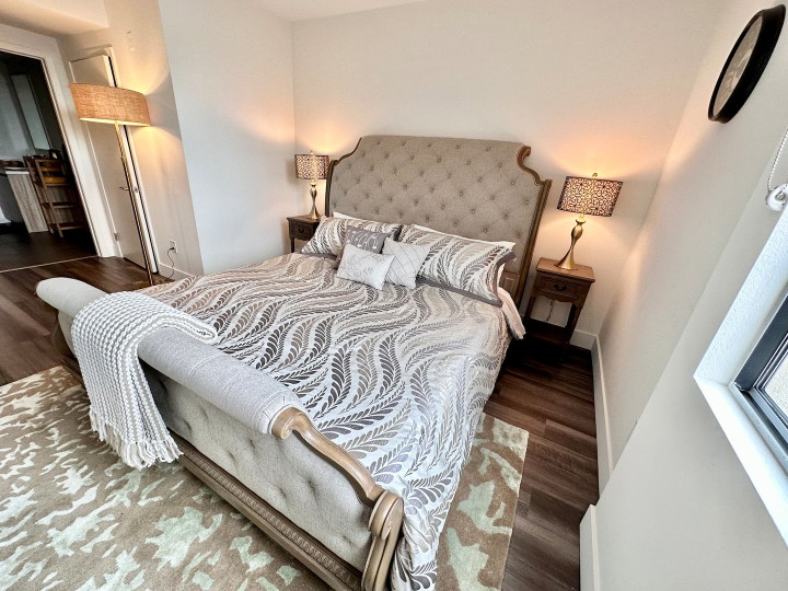 Luxe Apartment In Downtown Sm - Santa Monica, CA