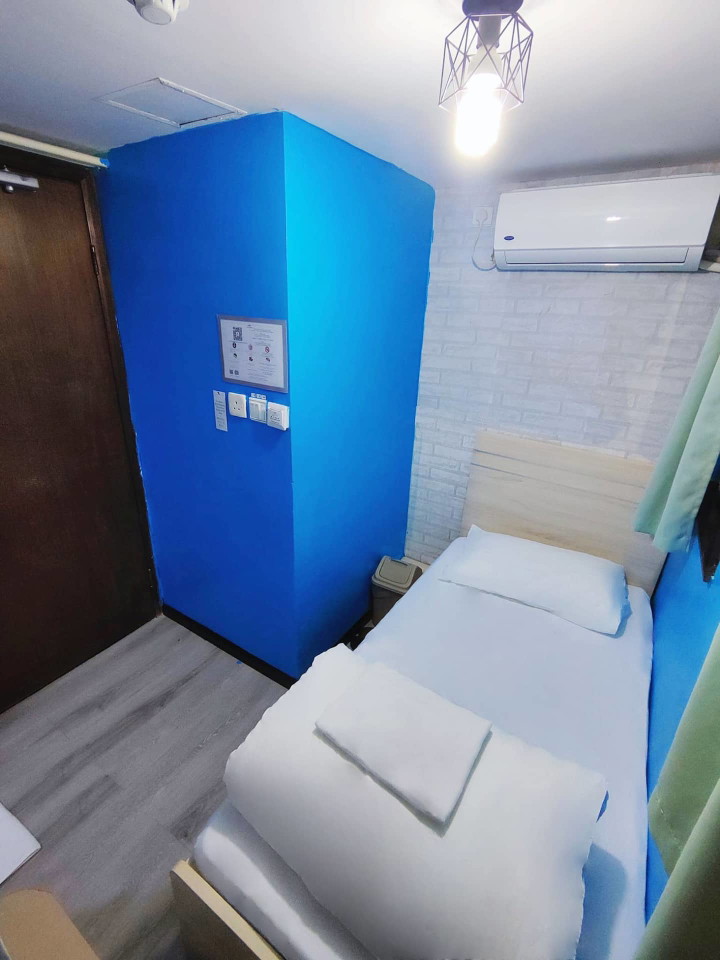 (香港佐敦)糖果音樂主題單人房 ~ 地理交通優先選(步行2分鐘到地鐵站, 6分鐘到尖沙咀) - Hong Kong