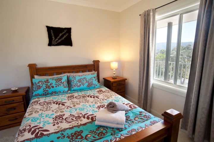 Highfields Country Cottages Two Bedrooms, 3 Beds - Sydney