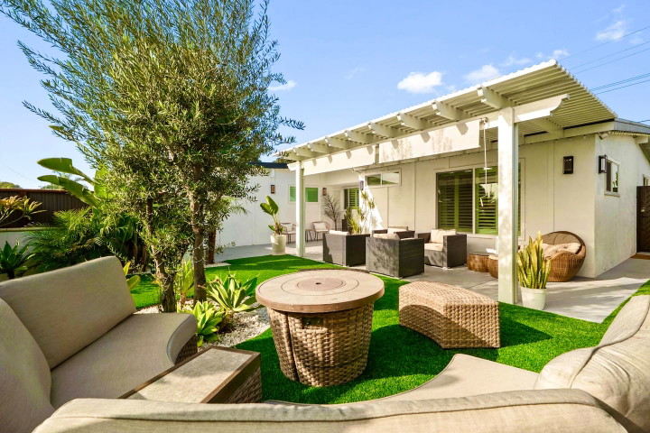 Fun & Modern Family Home Near Disney! - Buena Park, CA