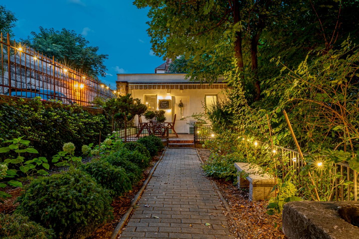 Maison Isolée Dans Le Centre Avec Climatisation, Jardin Et Garage - Budapest